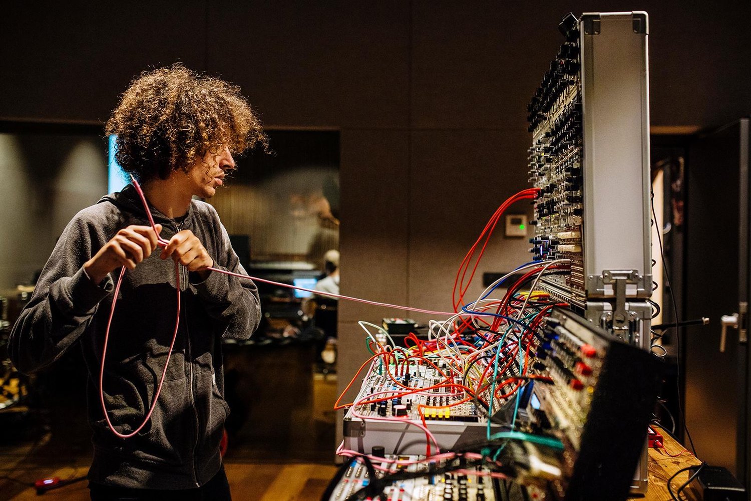 Industrial Copera bailará entre modulares - Espacio Underground